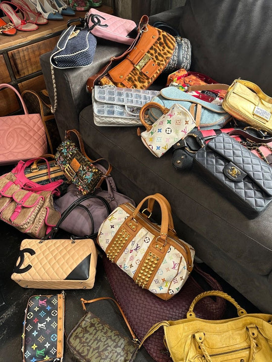 LAVISHING LEA'S – Lavishing Lea's